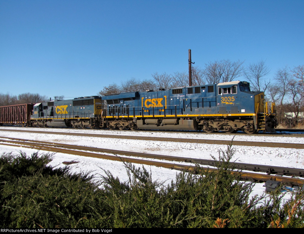 CSX 3035 and 8507